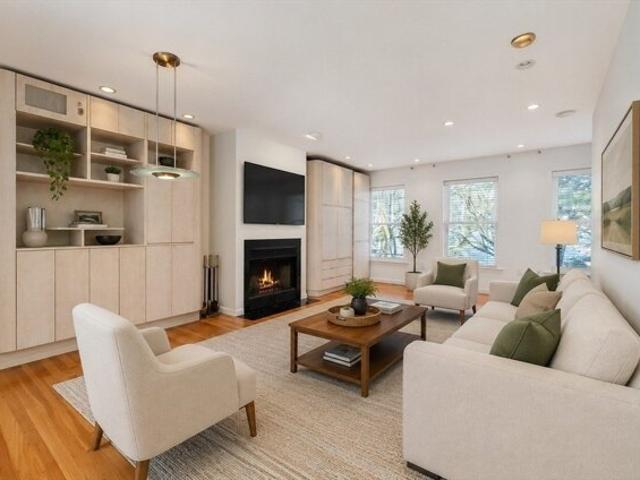 Anderer Ln Apt,boston, Condo For Sale