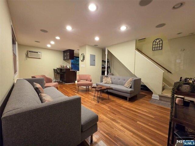 Anderson Ave Apt,fort Lee, Property For Sale