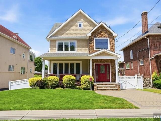 Anderson Ave, Fort Lee, Home For Sale