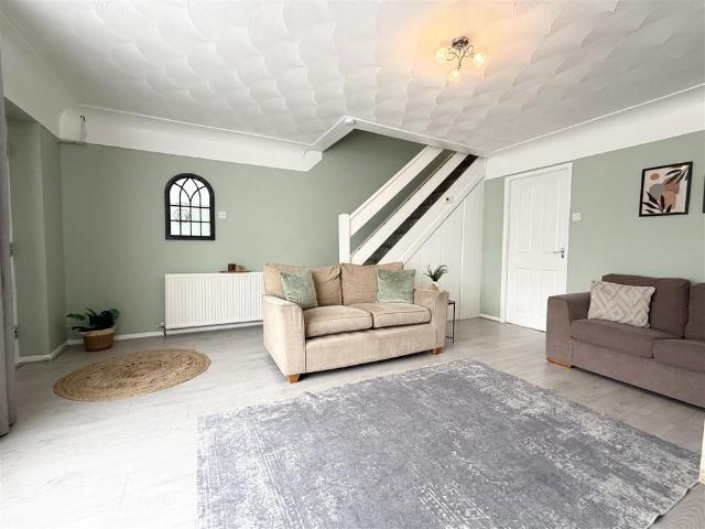 Anderson Close, Irby