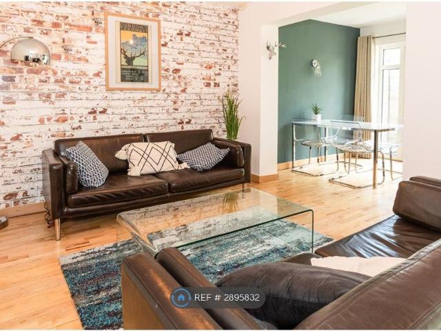 Anderson Drive, Ashford TW15, Room to rent, £895 pcm | PrimeLocation