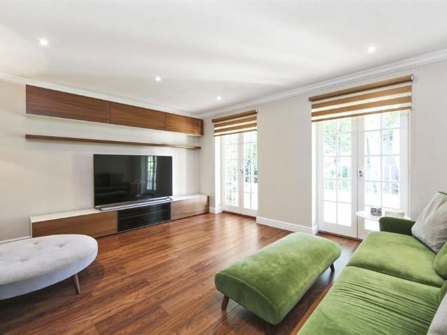 Andover Place, London NW6 3 bed flat to rent £4,050 pcm £935 pw