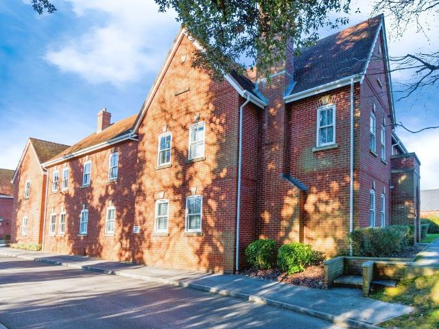 Andover Road, Winchester SO22, 2 bed flat to rent, £1,600 pcm | PrimeLocation