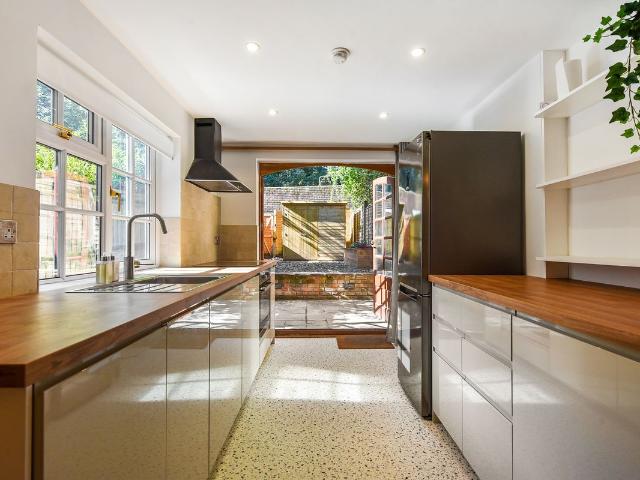 Andover Road, Winchester SO23, 1 bed flat to rent, £1,300 pcm | PrimeLocation