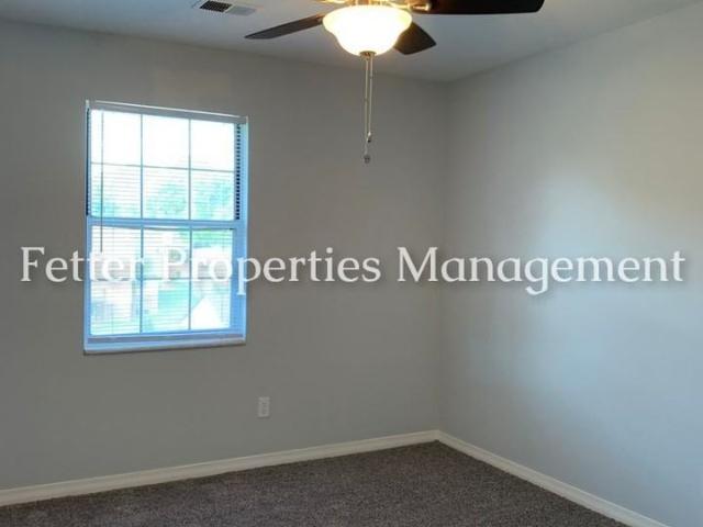 Andrea Court North 2 Bedroom Apartment for Rent at Andrea Ct, Newburgh, IN 47630