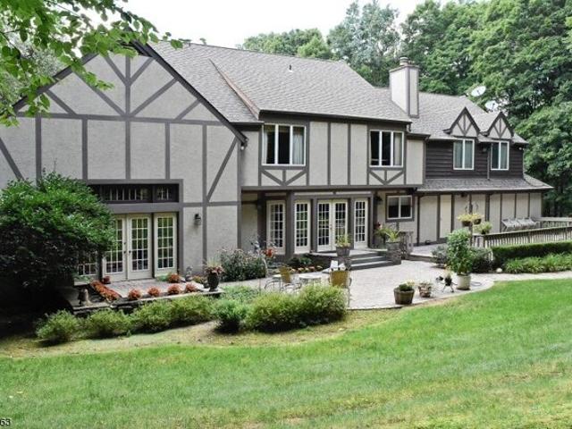 Andrea Ct, Sparta, Home For Sale