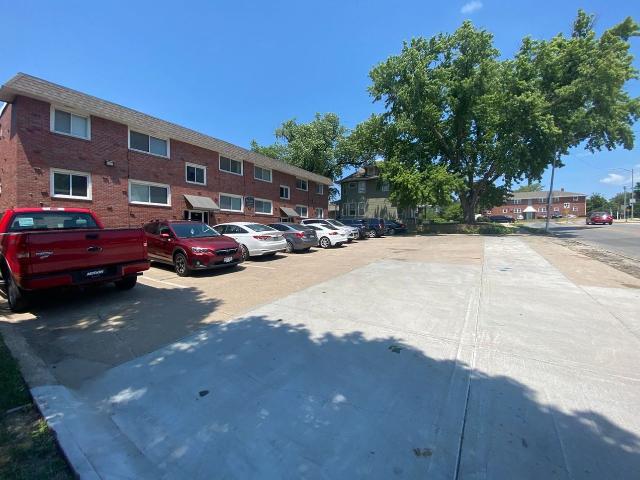 Andrew 1 Bedroom Apartment for Rent at 128/132 N 40th Street, Omaha, NE 68131 Gifford Park