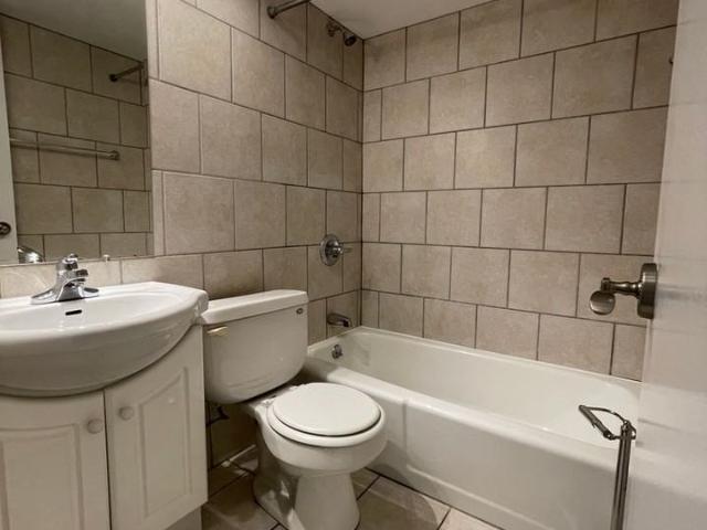 Andrew 1 Bedroom Apartment for Rent at 128/132 N 40th Street, Omaha, NE 68131 Gifford Park