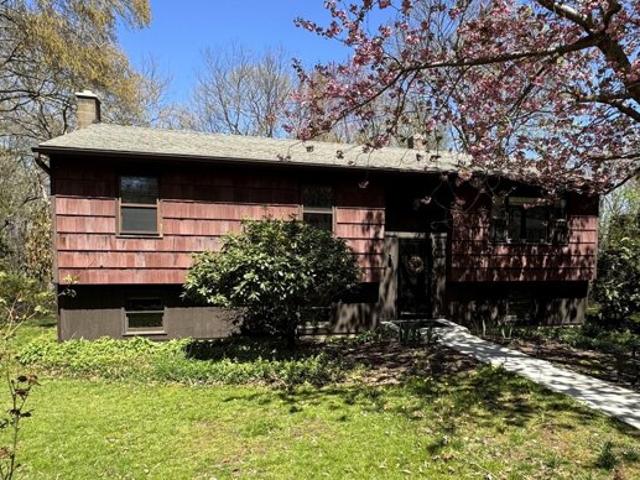 Andrew Mountain Rd, Naugatuck, Home For Sale