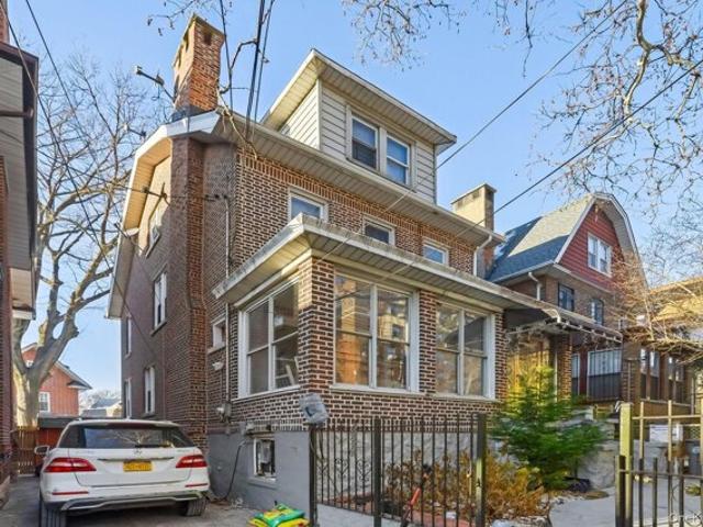 Andrews Ave S, Bronx, Home For Sale