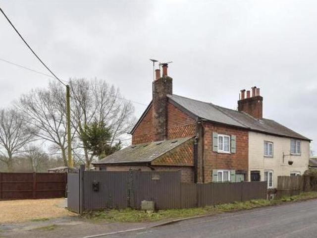 Andrews Hill, Billingshurst, 2 Bedroom Semi detached