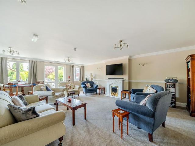 Andrews Lodge, Lymington