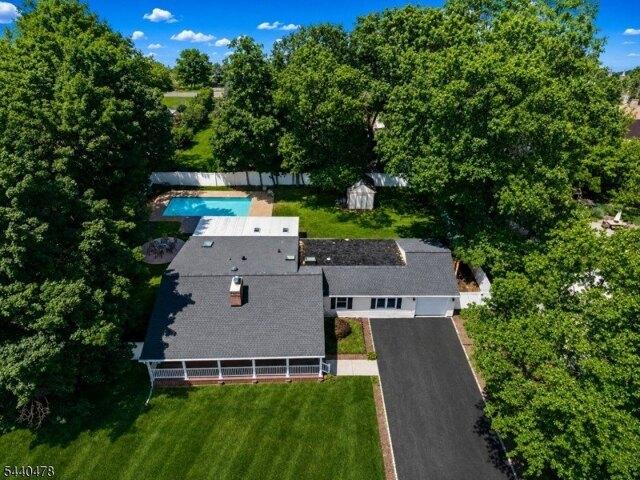 Andrews Pl, Pequannock Township, Home For Sale