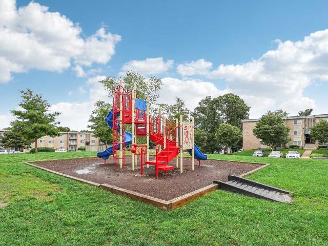 Andrews Ridge Apartments 1 Bedroom Apartment for Rent at 5635 Regency Park Ct, Suitland, MD 20746 Suitland Silver Hill