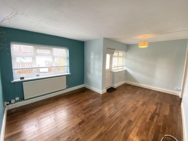 Aneurin Way, Sketty, Swansea SA2, 2 bed flat to rent, £950 pcm | PrimeLocation