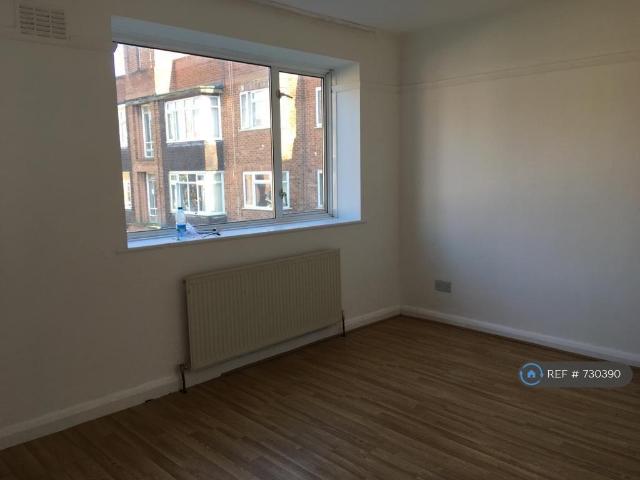 Anerley Road, London, SE20 2 bed flat to rent £1,550 pcm £358 pw