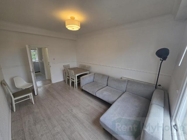 Anerley Road, London 2 bed flat to rent £1,550 pcm £358 pw