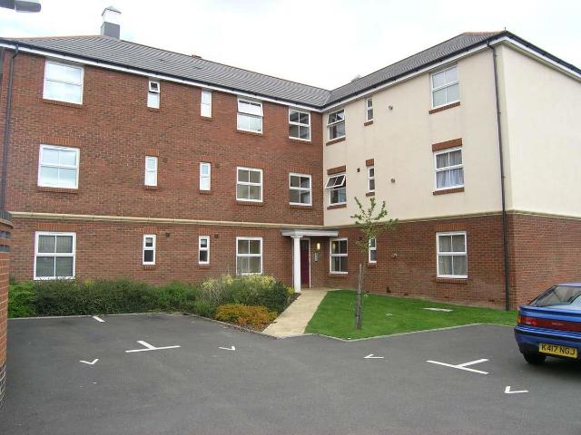 Angus Drive, Kennington TN24, 2 bed flat to rent, £1,075 pcm | PrimeLocation