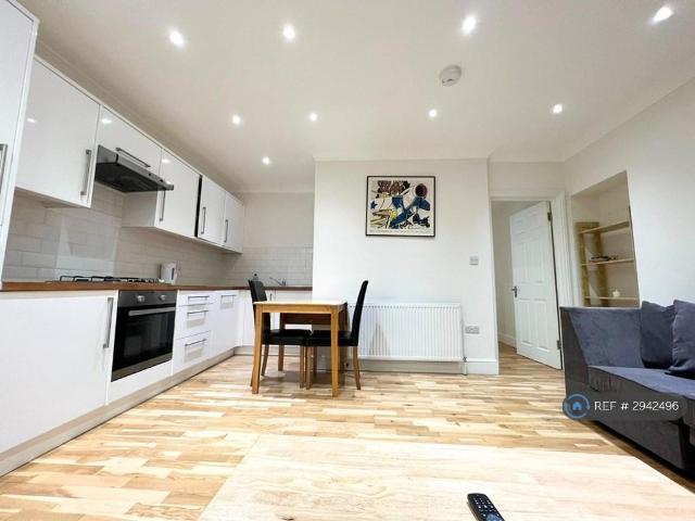 Angel, Angel, N1 2 bed flat to rent £2,200 pcm £508 pw
