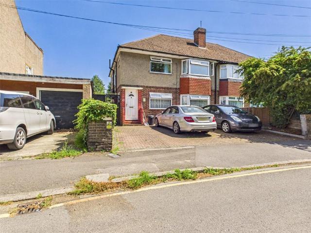 Angel Lane, Hayes UB3 2 bed maisonette to rent £1,700 pcm £392 pw