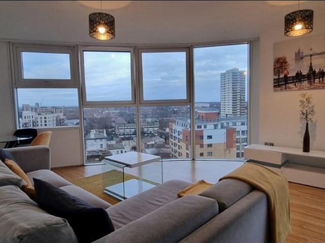 Angel Lane, London, E15 2 bed flat to rent £2,550 pcm £588 pw
