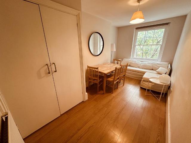 Angel N1 4 bed flat to rent £4,767 pcm £1,100 pw