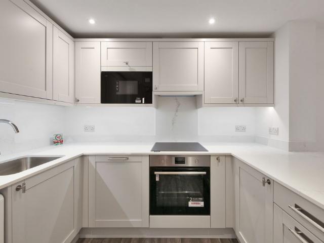 Angel Point, City Road EC1V, 2 bed flat to rent, £3,500 pcm | PrimeLocation