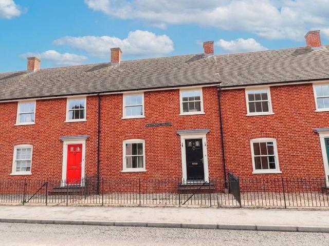 Angel Street, Hadleigh IP7, 3 bed terraced house to rent, £1,250 pcm | PrimeLocation