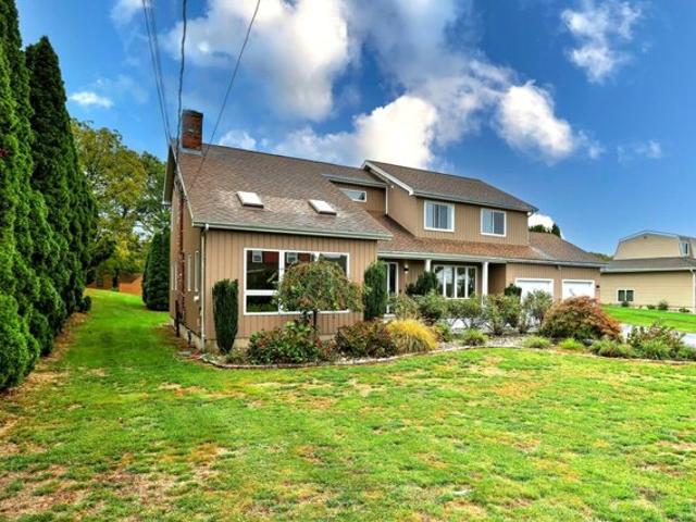 Angela Dr, East Haven, Home For Sale