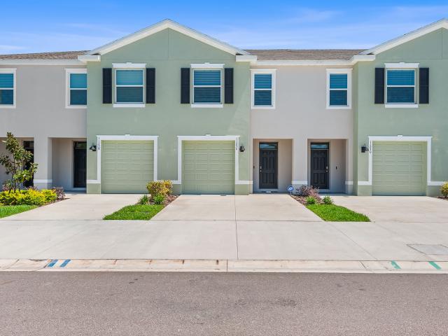 ANGELINE TOWNHOME AVAILABLE!