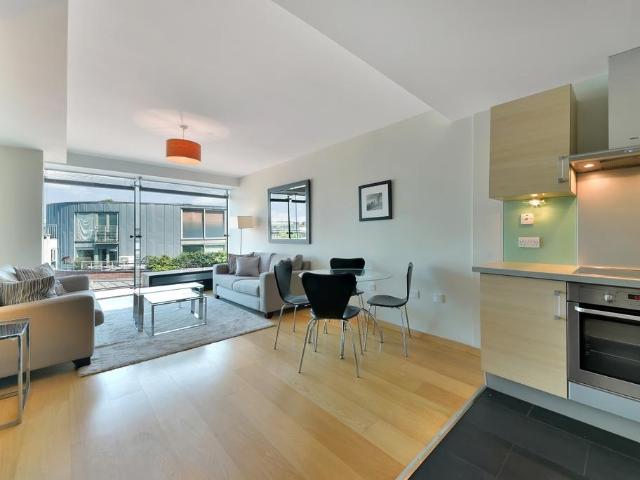 Angelis Apartments, 69 Graham Street. 2 bed flat to rent £3,358 pcm £775 pw