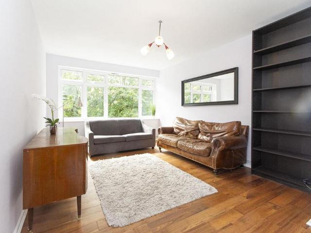 Angell Road, Brixton SW9 2 bed flat to rent £2,100 pcm £485 pw