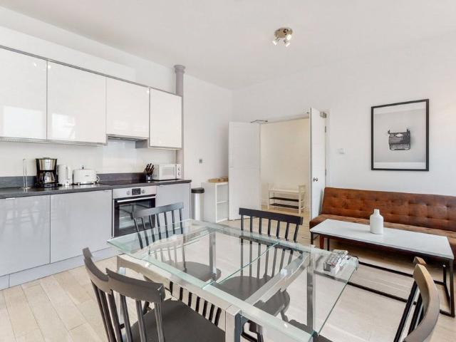 Anglers Lane, Kentish Town NW5, 1 bed flat to rent, £2,000 pcm | PrimeLocation
