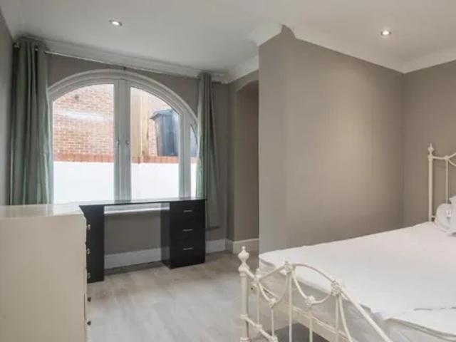 Anglesea Road, London, KT1 2ET, United Kingdom | 2 bed apartment for rent #164152749 | Rentberry