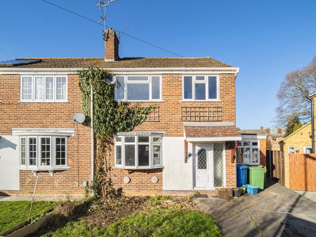 Anglesey Avenue, Farnborough GU14, 4 bed semi detached house to rent, £2,000 pcm | PrimeLocation