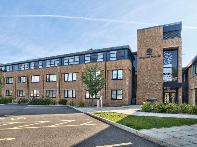 Anglian House, Huntingdon PE29, 2 bed flat to rent, £1,150 pcm | PrimeLocation