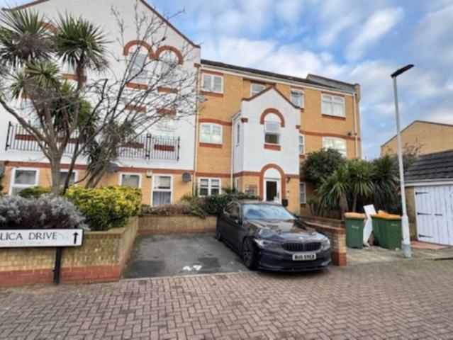 Anglica Drive, Beckton