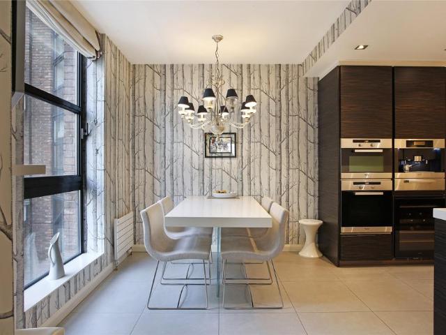 Anhalt Road, Battersea, SW11 4 bed flat to rent £16,500 pcm £3,808 pw