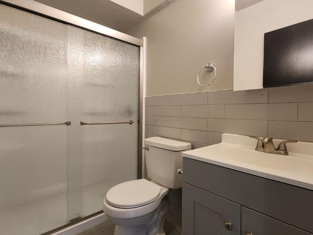 Anic Ridge Apartments 2 Bedroom Apartment for Rent at 7880 Big Bend Blvd, Webster Groves, MO 63119 Webster Groves