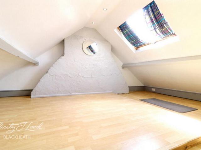 Ankerdine Crescent, LONDON 3 bed terraced house to rent £2,300 pcm £531 pw