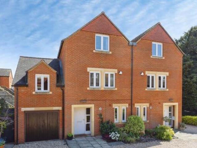 Anstey Road, Alton, 4 Bedroom Semi detached