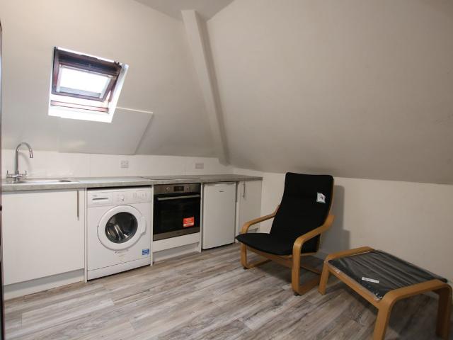 Anson Road, Cricklewood NW2, Studio to rent, £1,050 pcm | PrimeLocation