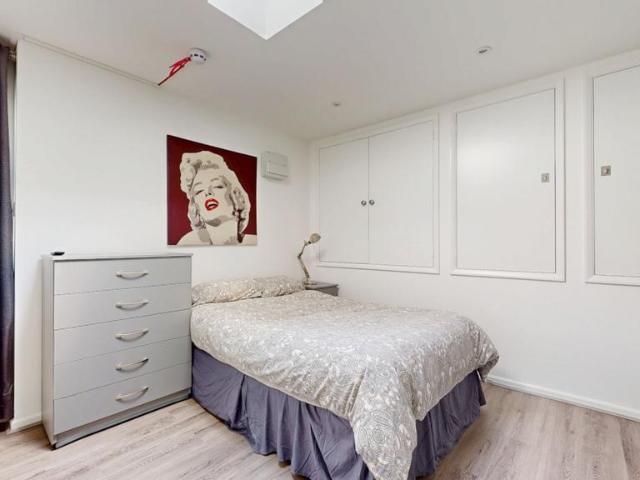 Anson Road, London NW2 Studio to rent £1,291 pcm £298 pw