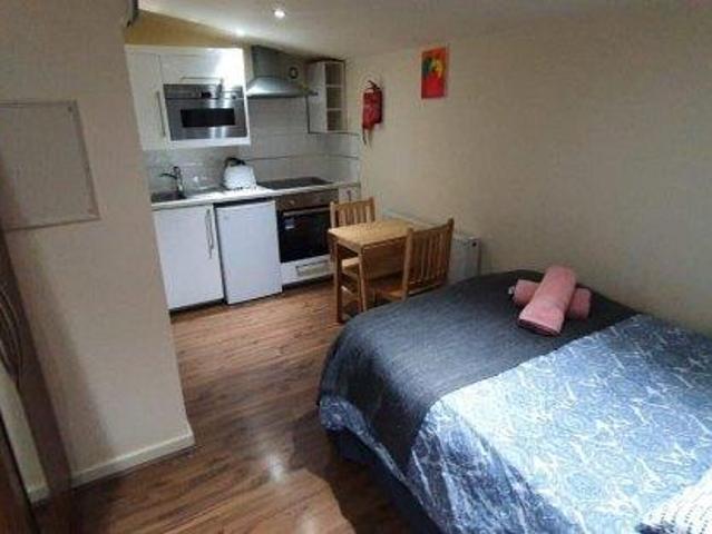 Anson Road Studio to rent £1,219 pcm £281 pw