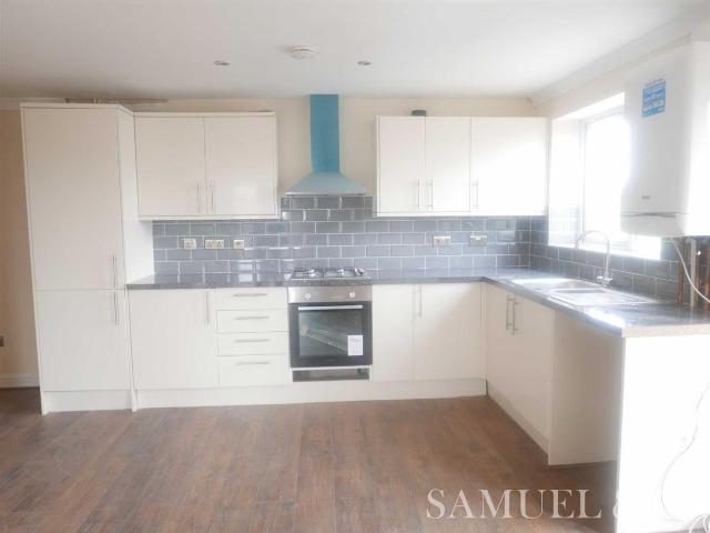 Anson Road, West Bromwich B70, 2 bed flat to rent, £850 pcm | PrimeLocation