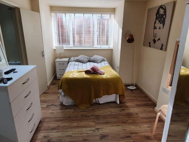 Anson Road, Willesden Green NW2, Studio to rent, £1,300 pcm | PrimeLocation