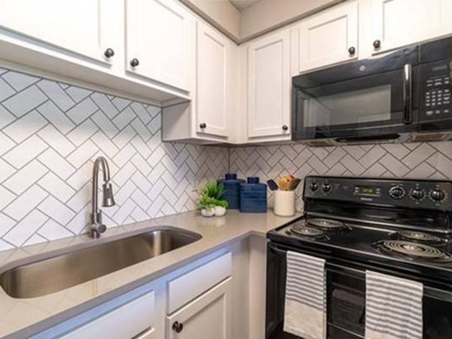 Anthem Clearwater 1 Bedroom Apartment for Rent at 2770 Roosevelt Blvd, Clearwater, FL 33760