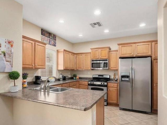 Anthem Home Great People & Great Amenities