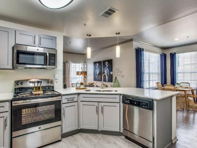 Anthem Valley Ranch 2 Bedroom Apartment for Rent at 701 Cowboys Pkwy, Irving, TX 75063 Valley Ranch