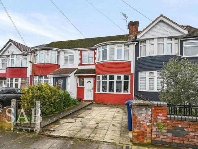 Anthony Road, Greenford, UB6 3 bed terraced house to rent £2,300 pcm £531 pw